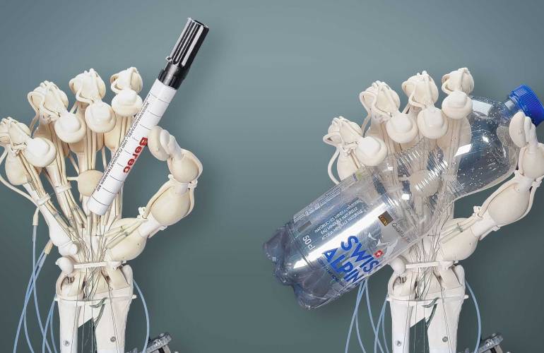 Researchers successfully 3D print polymer-based robotic hand Researchers successfully 3D print polymer-based robotic hand